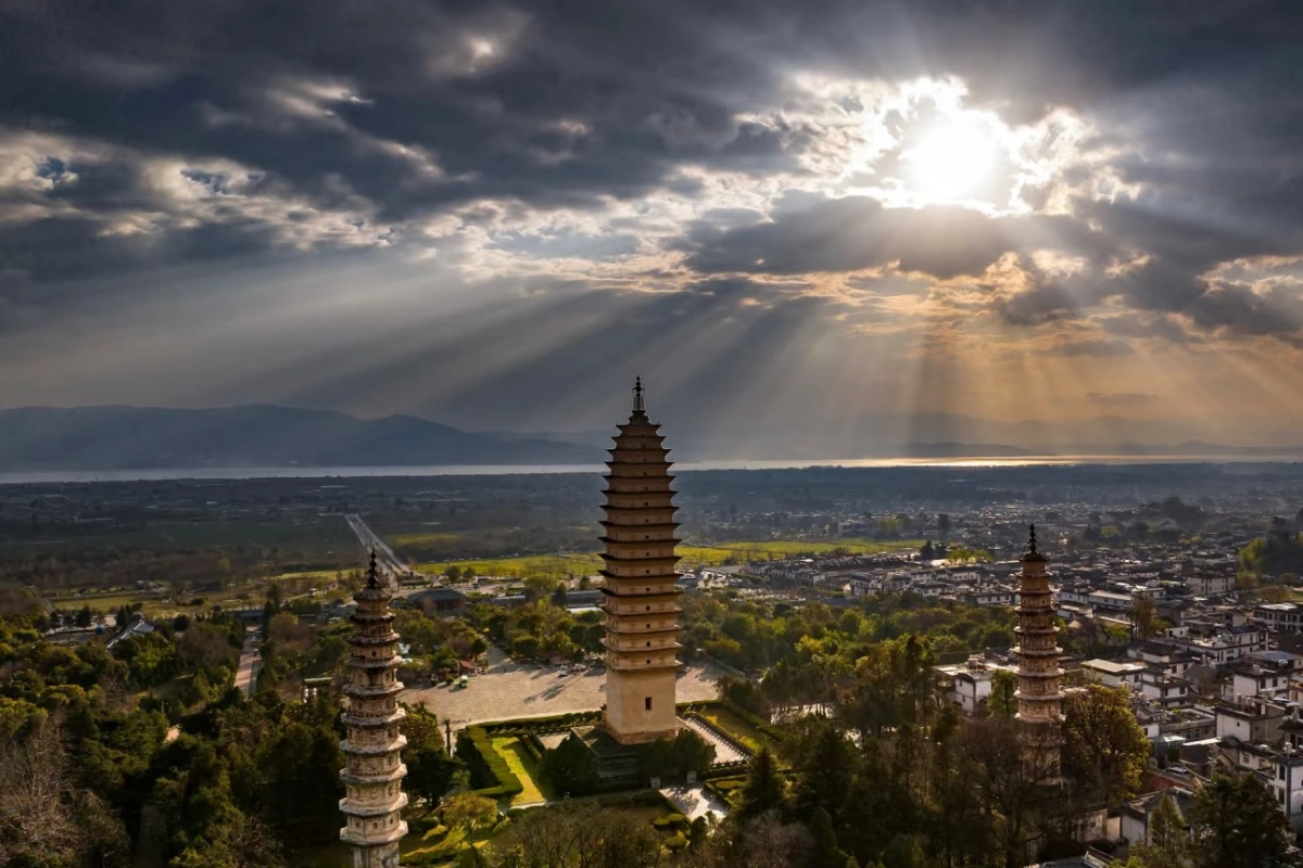 Dali Travel Guide: Best Time, Packages, Itineraries, Cost and More